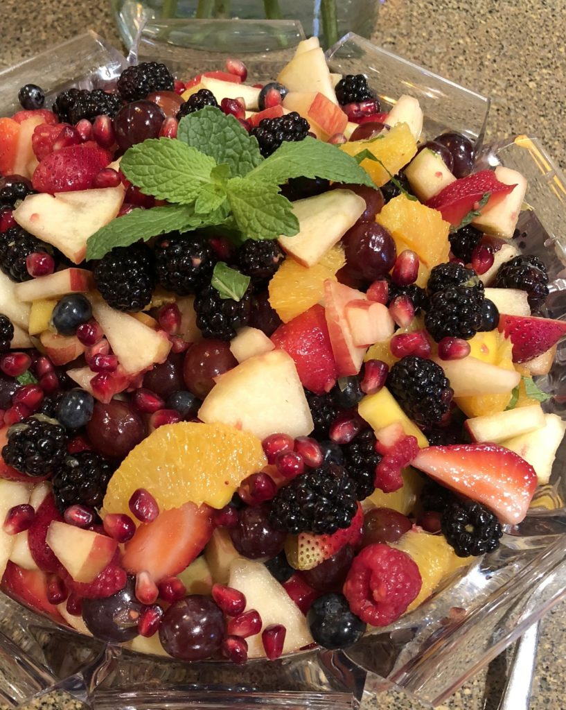 A Modern Fruit Salad - de socio in the kitchen